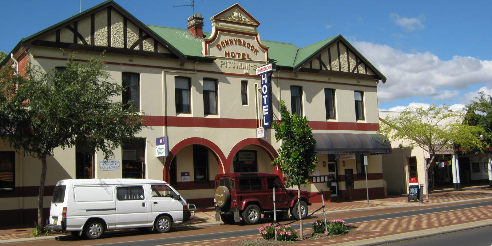 Donnybrook Hotel - Donnybrook, Western Australia | Absolutely Australia