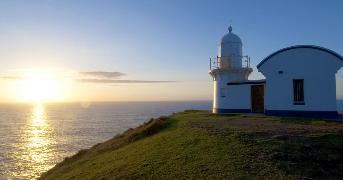 A Brief History of the Tacking Point Lighthouse | Absolutely Australia