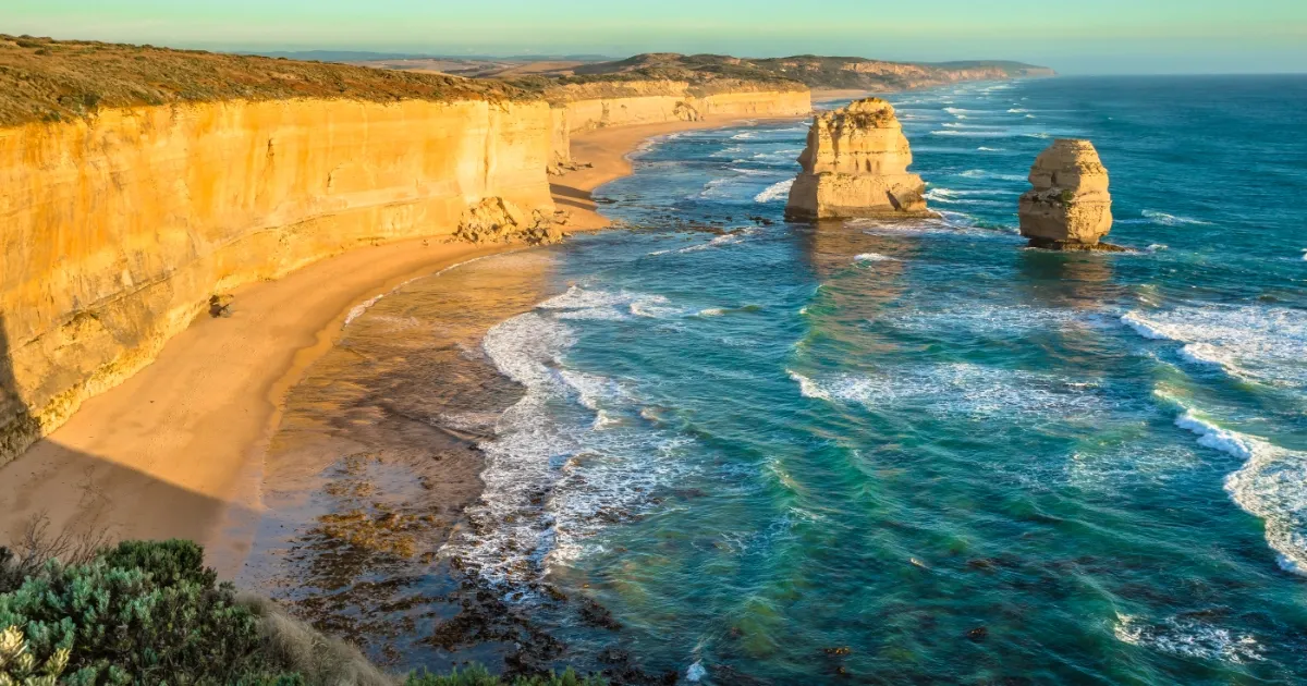 History and Wonders of the Great Ocean Road | Absolutely Australia